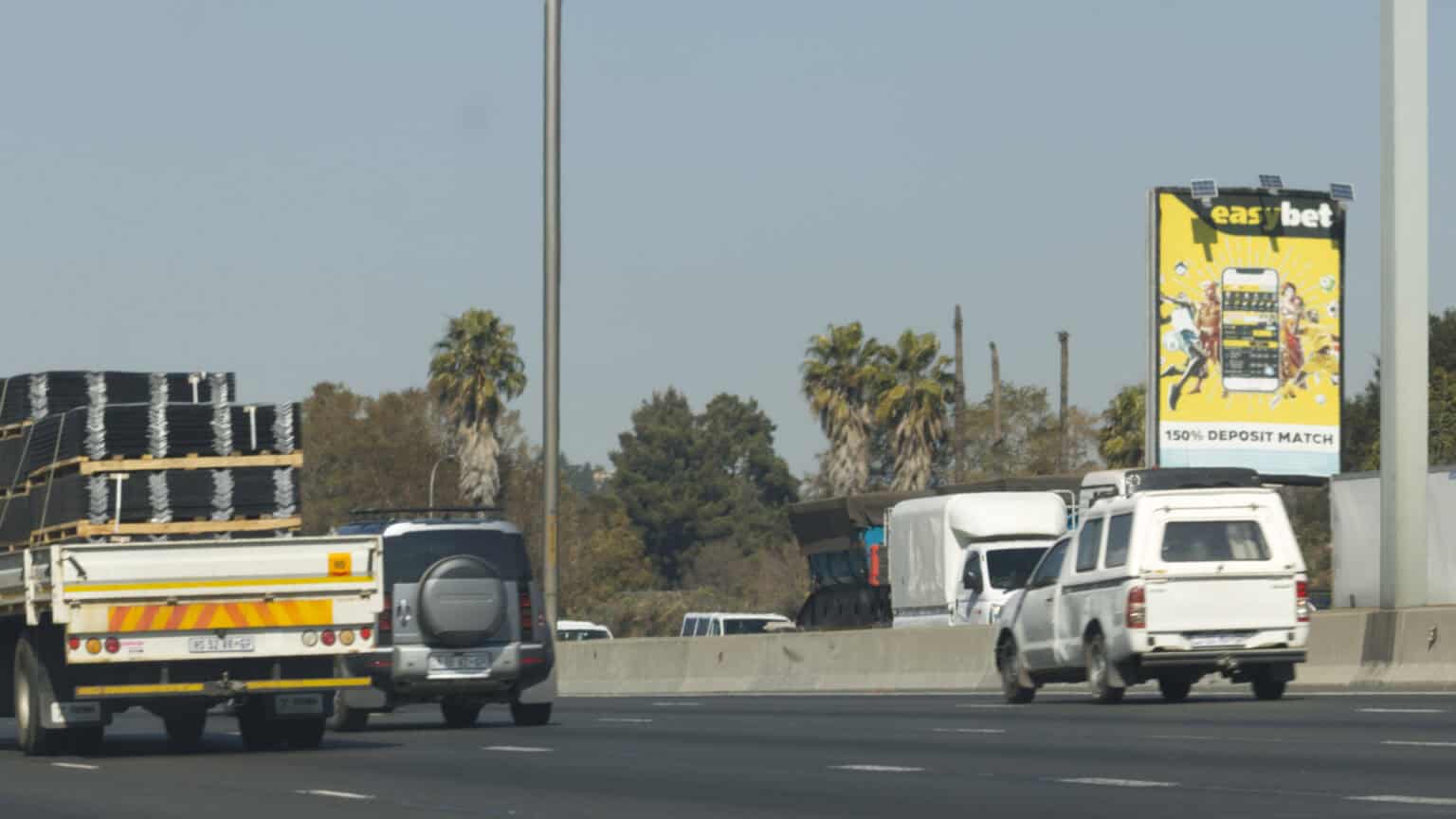 Instantly deliver your message to visitors - Electronic Billboards
