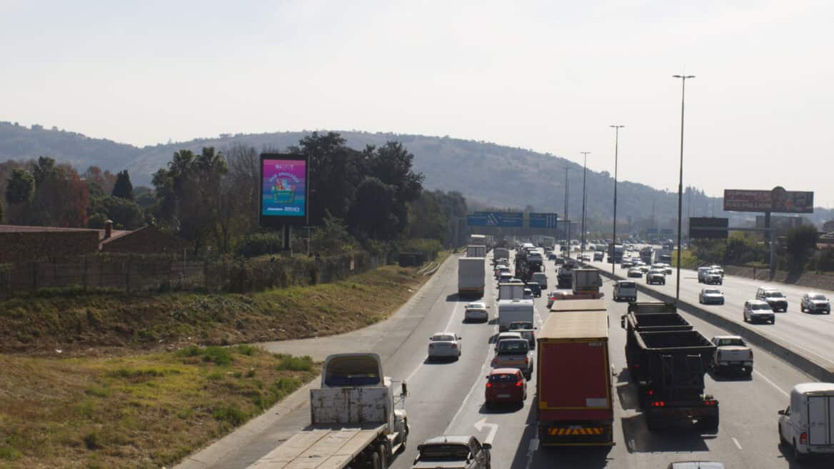 Instantly deliver your message to visitors - Electronic Billboards